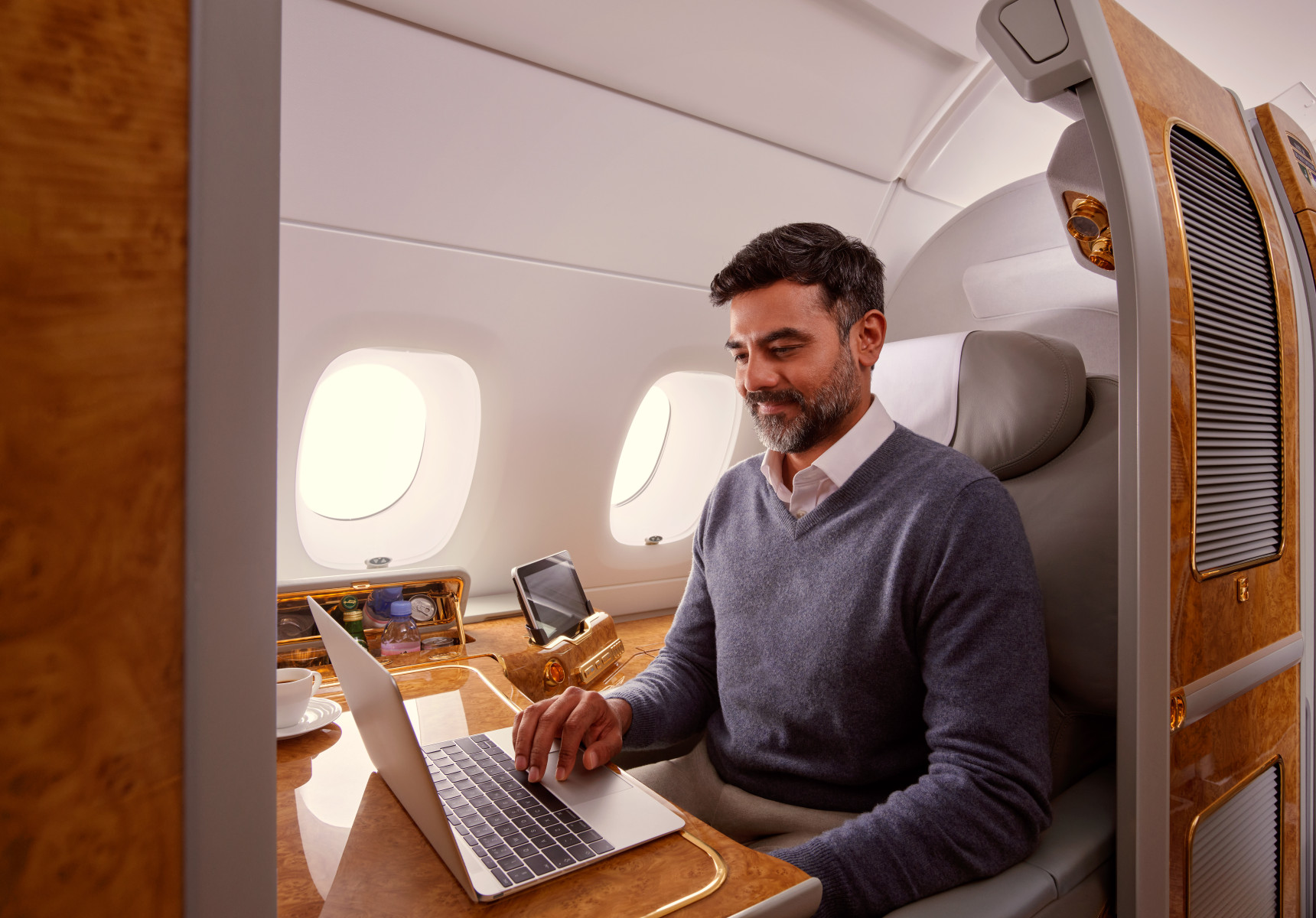 Emirates wins 3 awards for Premium Economy, WiFi and ice