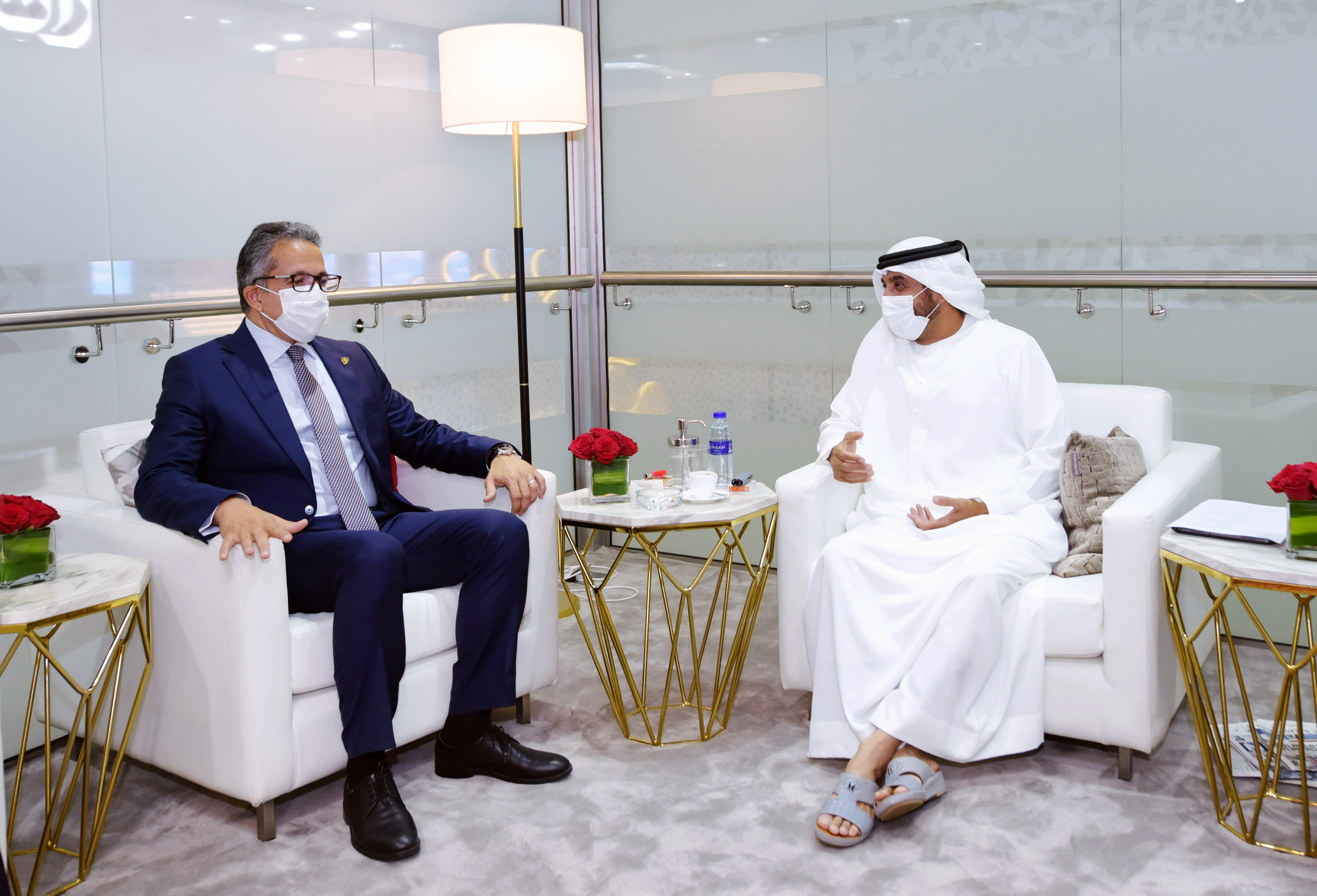 Emirates receives Egyptian government delegation at Arabian Travel Market