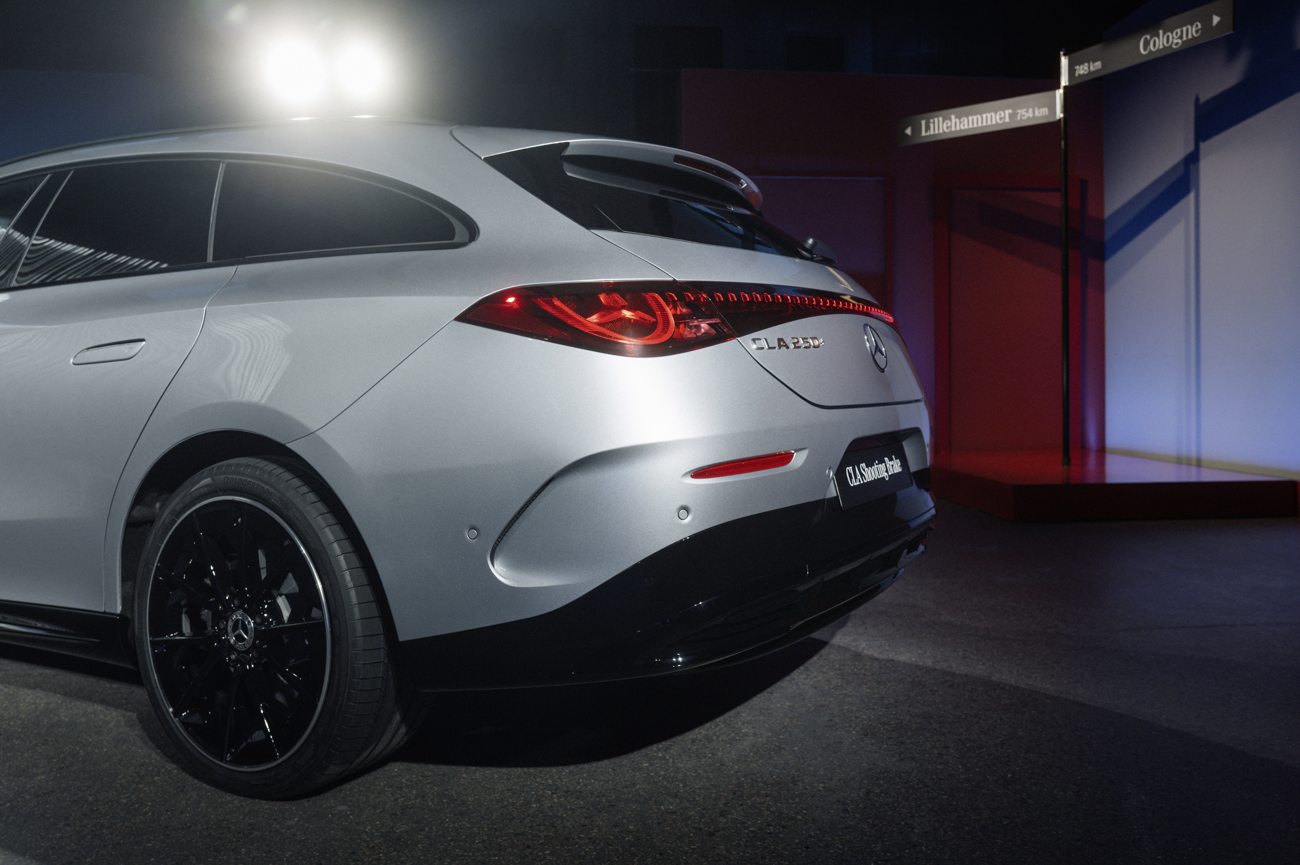 Der neue Mercedes Benz CLA Shooting Brake mit EQ Technologie