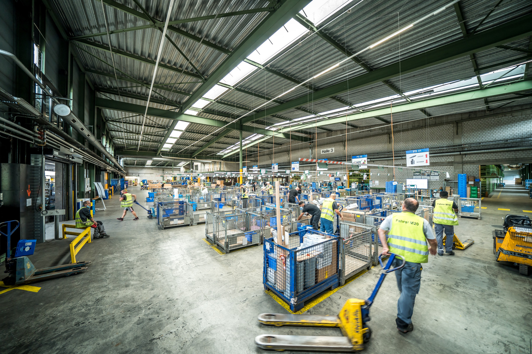 40 Jahre Mercedes-Benz Logistik Center in Wetzikon