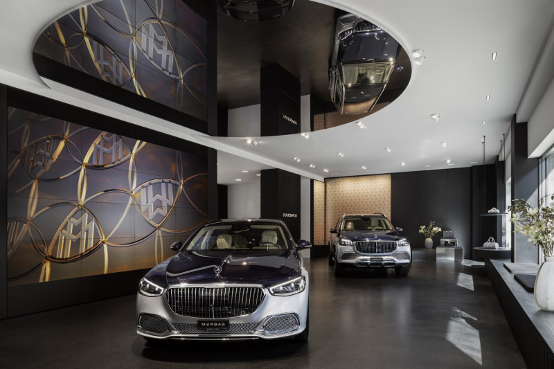 Eröffnung europaweit erster Stars@Mercedes-Benz Store