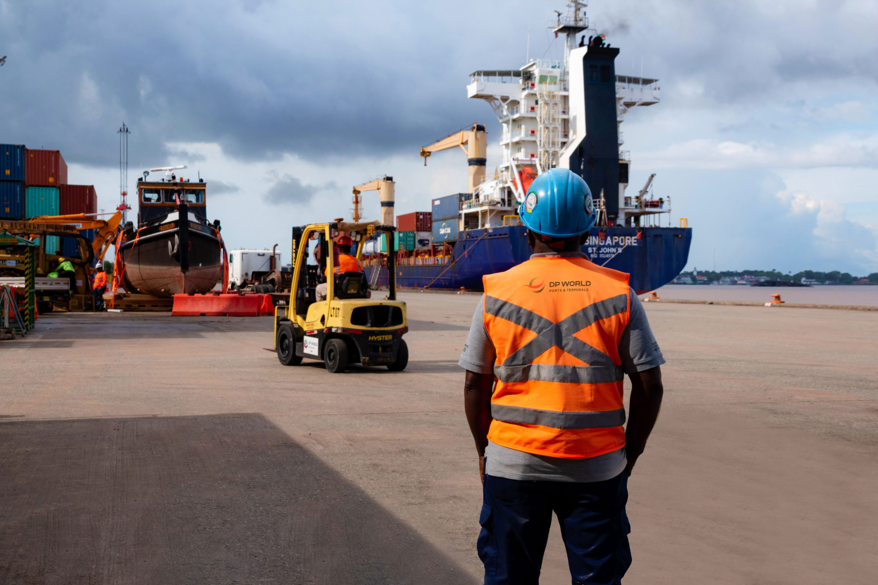 DP WORLD PAVES THE WAY FOR TRANSPARENT SUSTAINABLE INFRASTRUCTURE ...