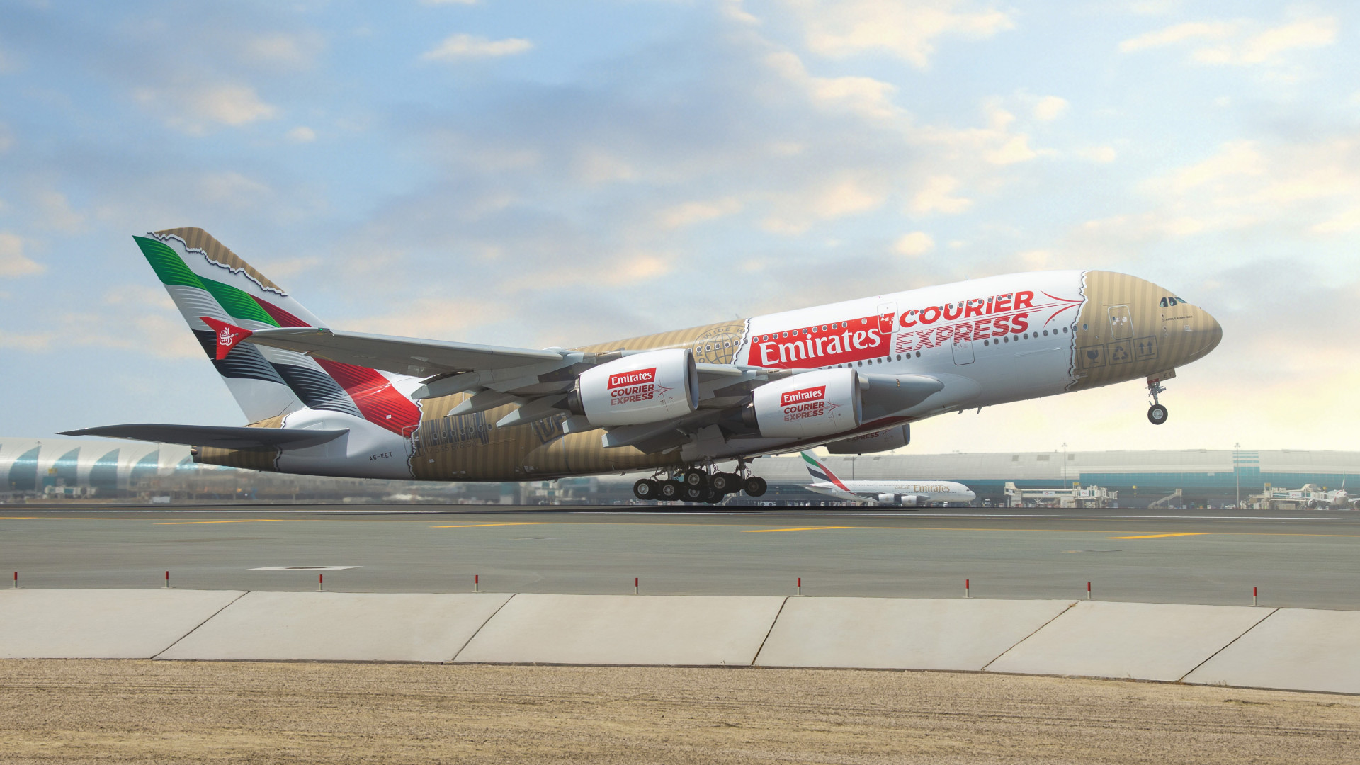 Unboxing the Emirates Courier Express Livery