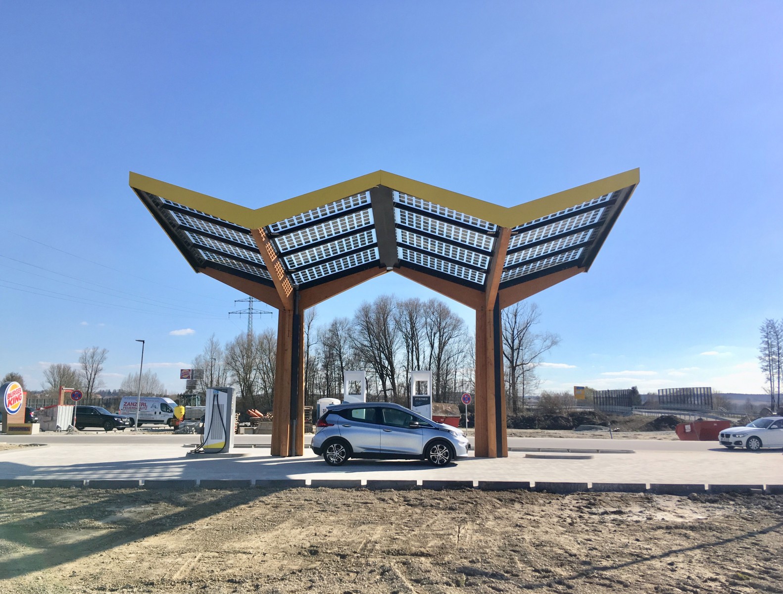 Fastned eröffnet Schnellladestation in Pilsting an der A92