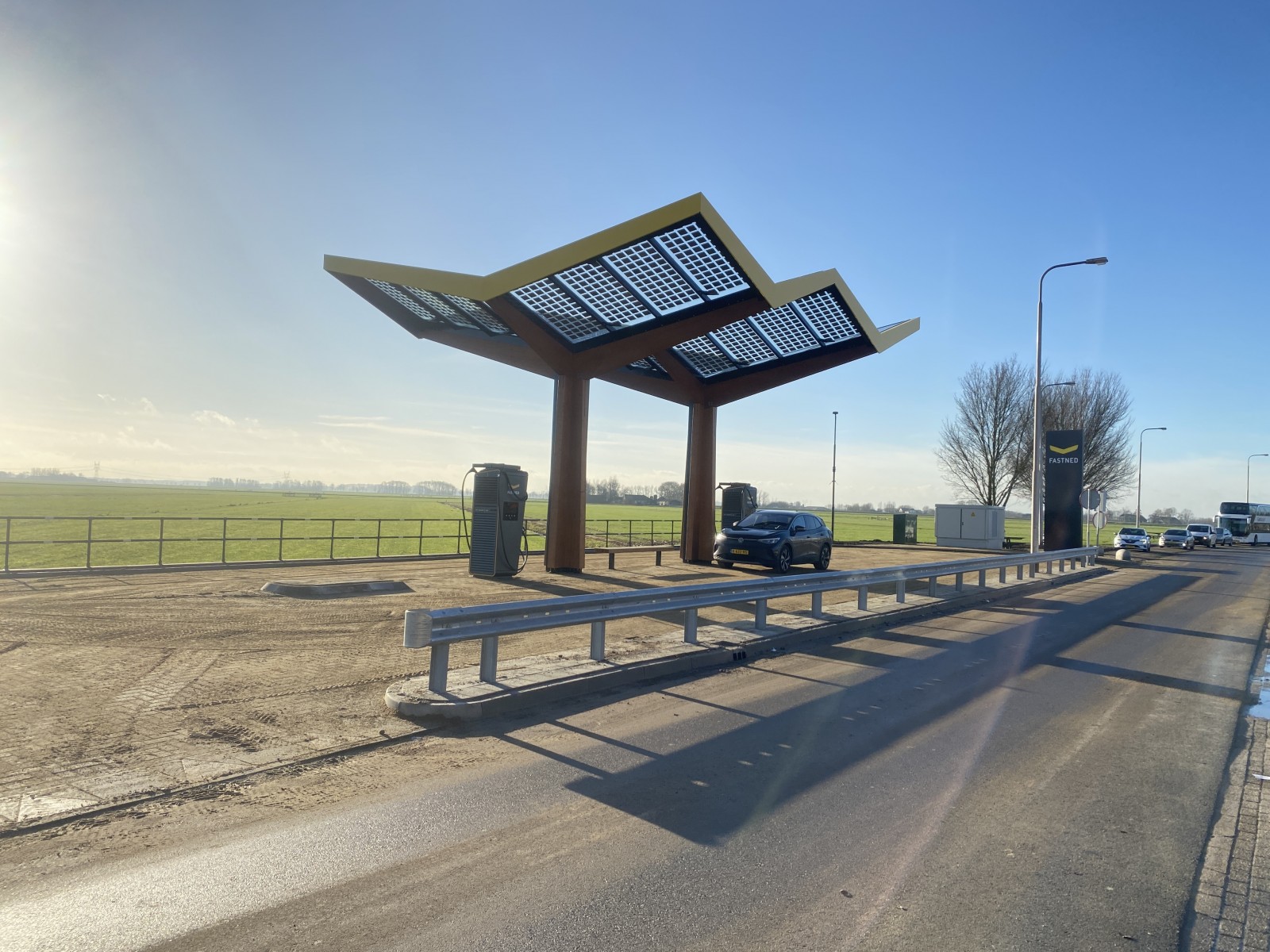Fastned opent haar 150ste Nederlandse laadstation bij Zwolle (N50)