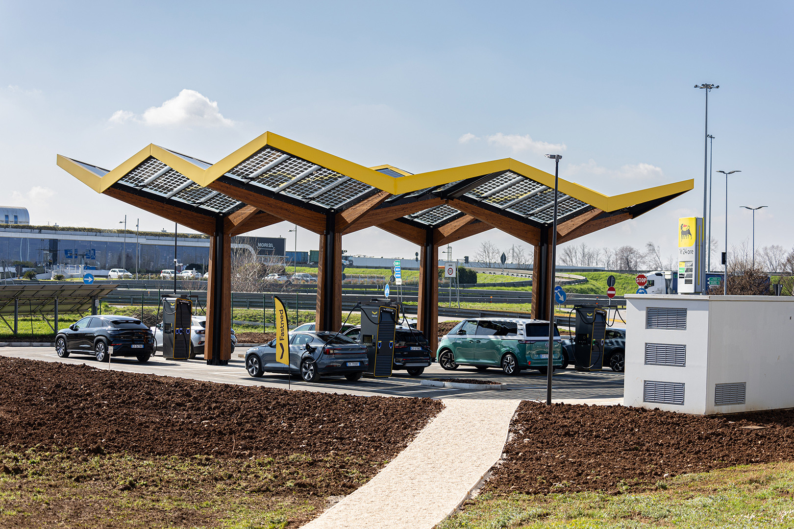 Fastned Q1 2025 Update: revenue leaps 48% to record quarterly high and ...
