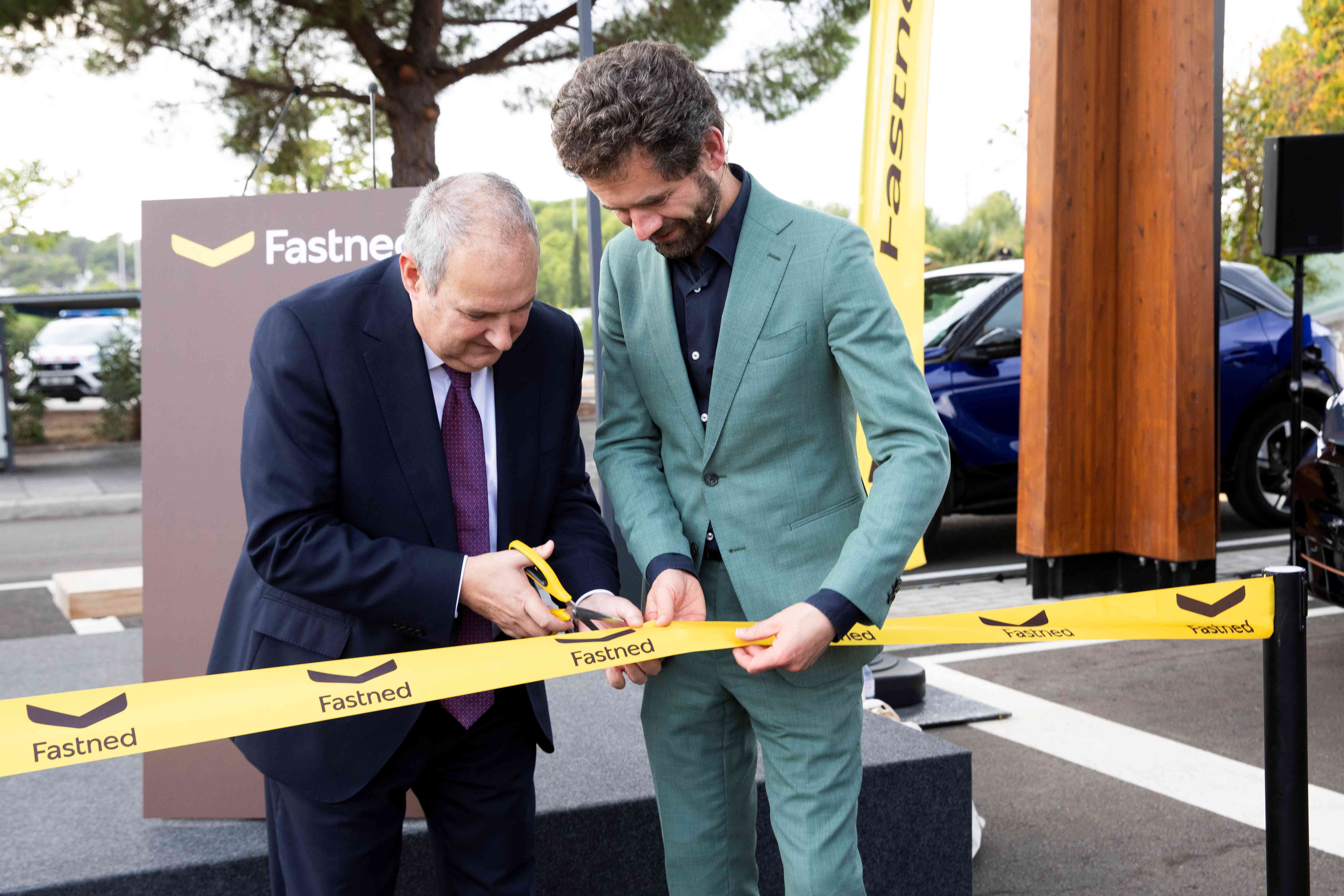 Fastned reports €38.1m revenue in Q4 as charging network scale-up ...
