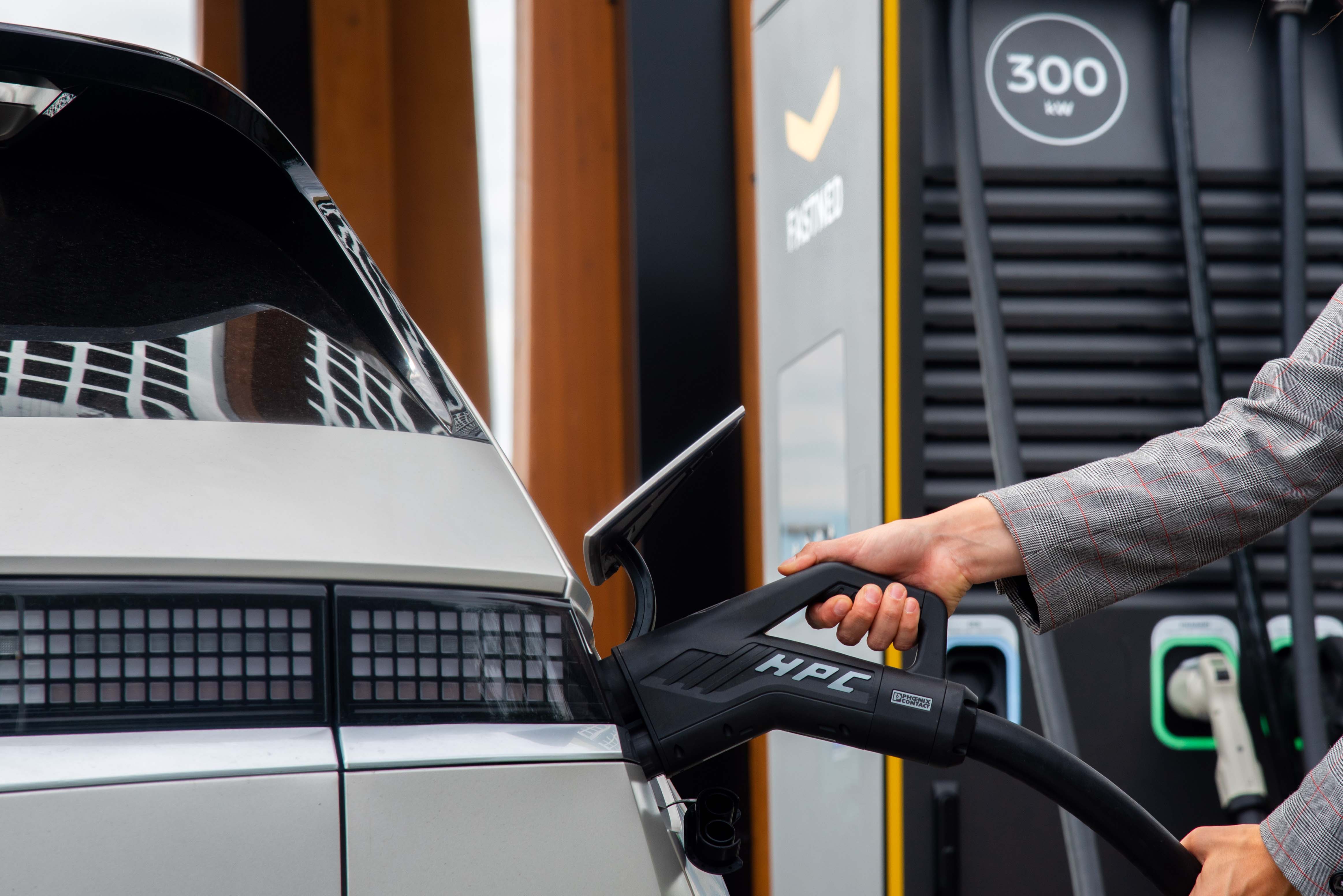 Fastned remporte un appel d’offres majeur pour le développement de 18 ...