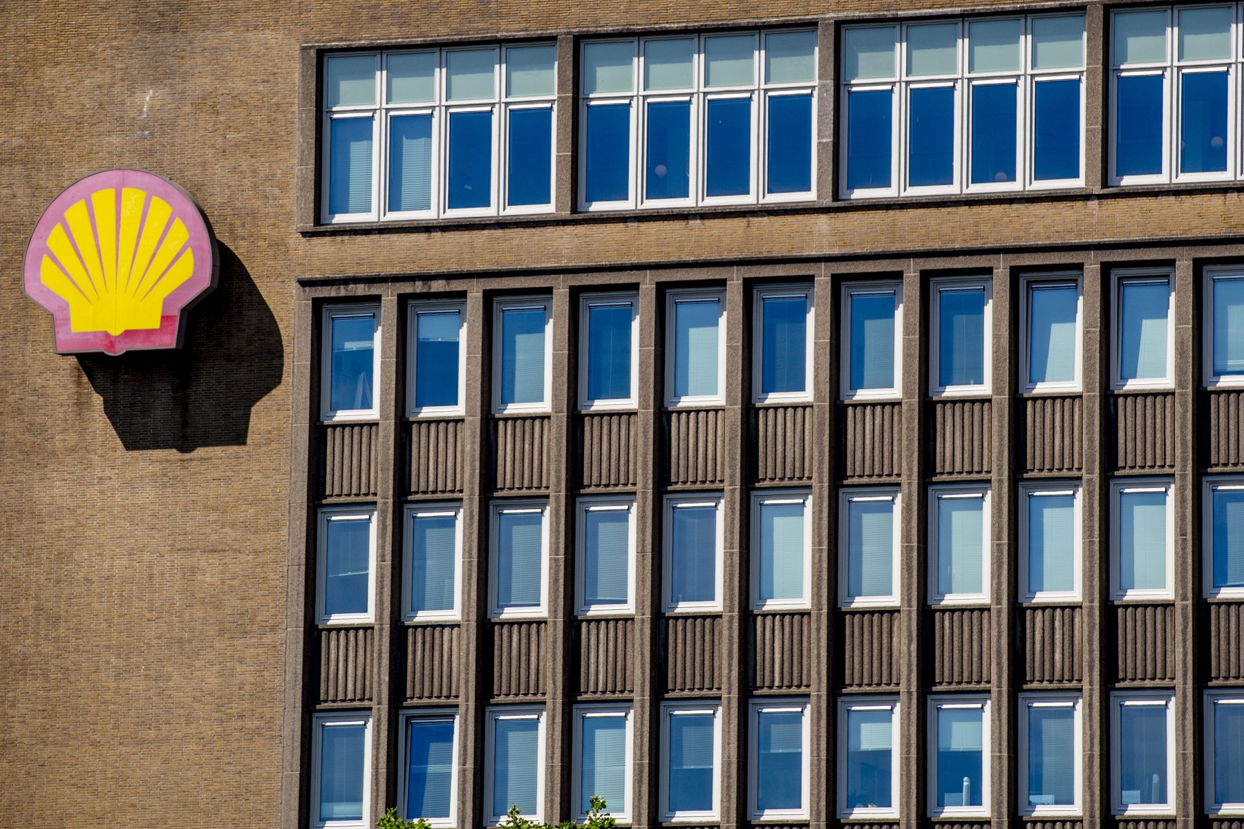 Shell wil uitstoot sneller omlaag brengen | Essent