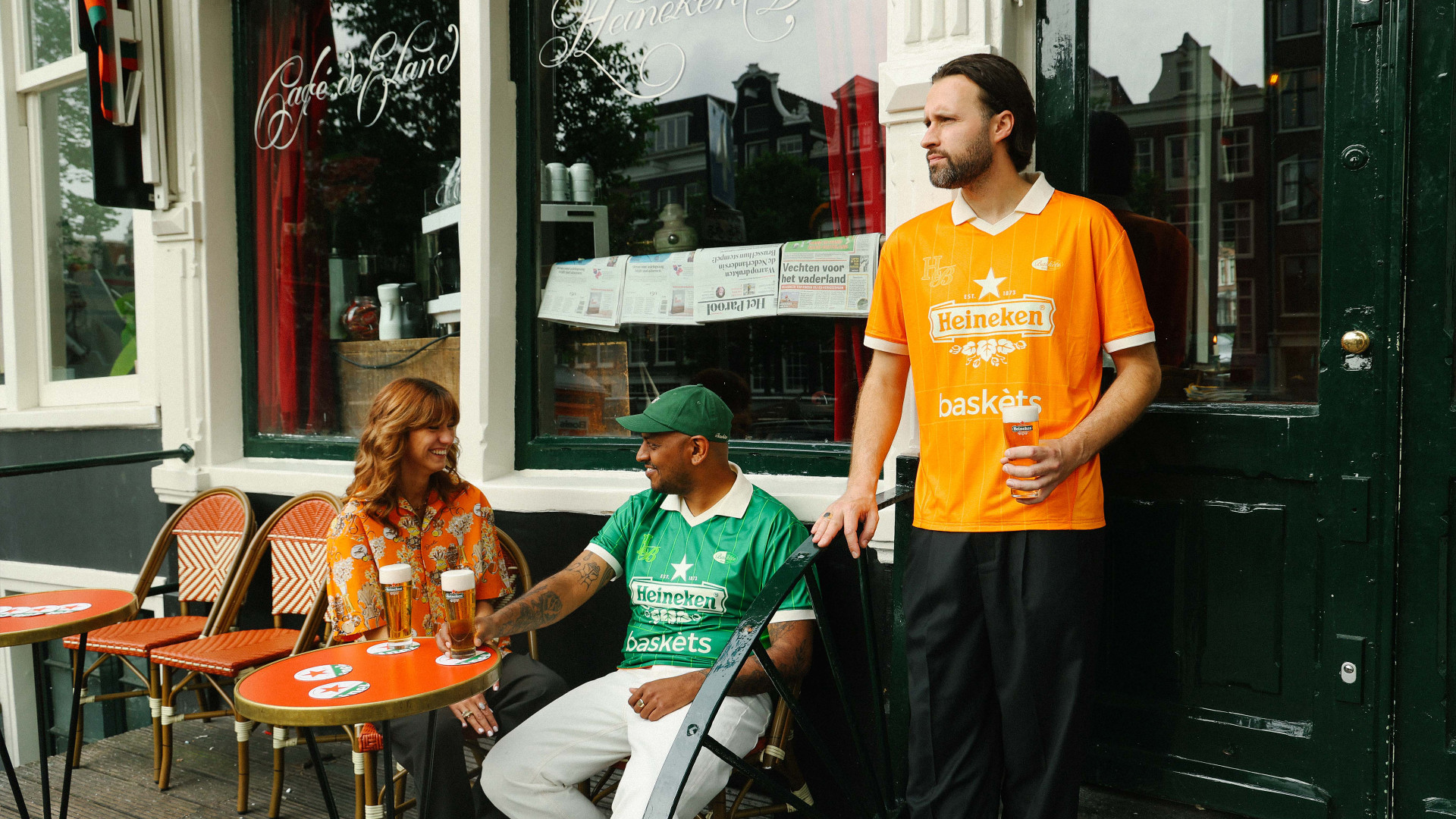 Het vintage stijl shirt van Baskèts is dé must-have deze Oranjezomer