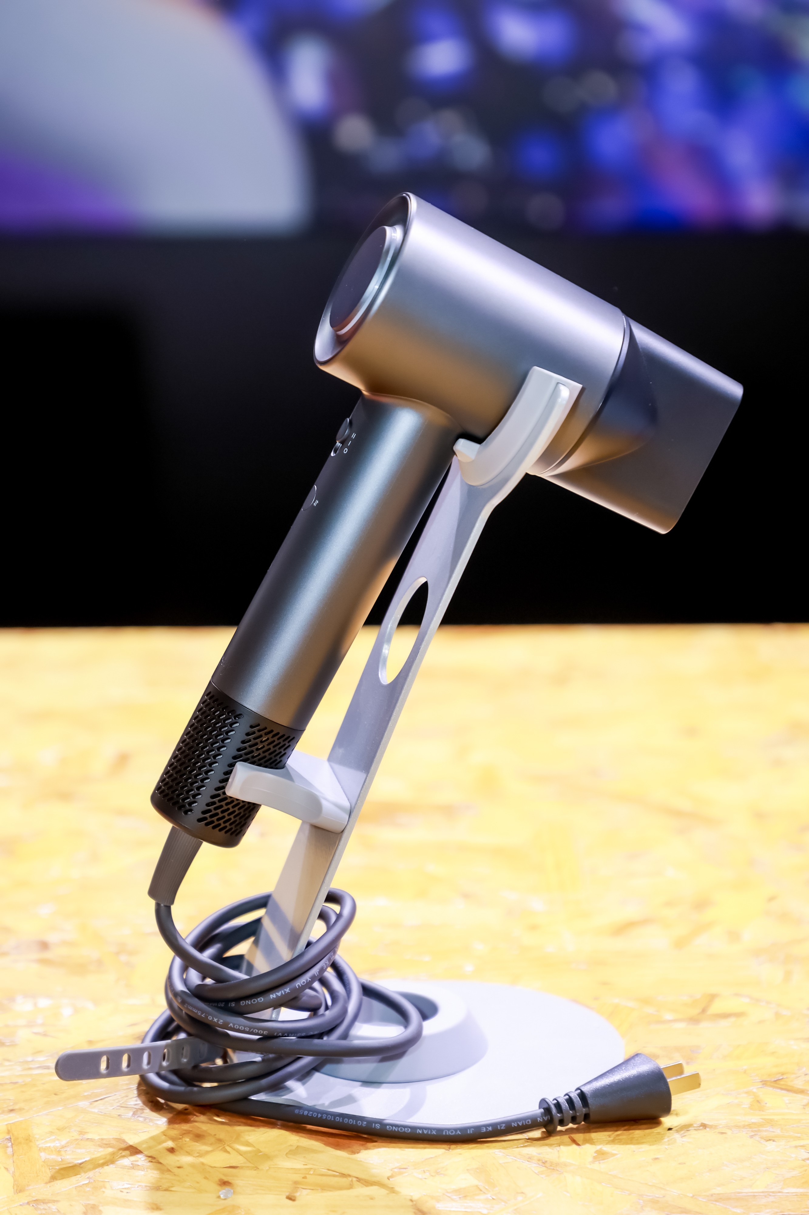 Tonney develops more sustainable hairdryers with low-carbon materials ...