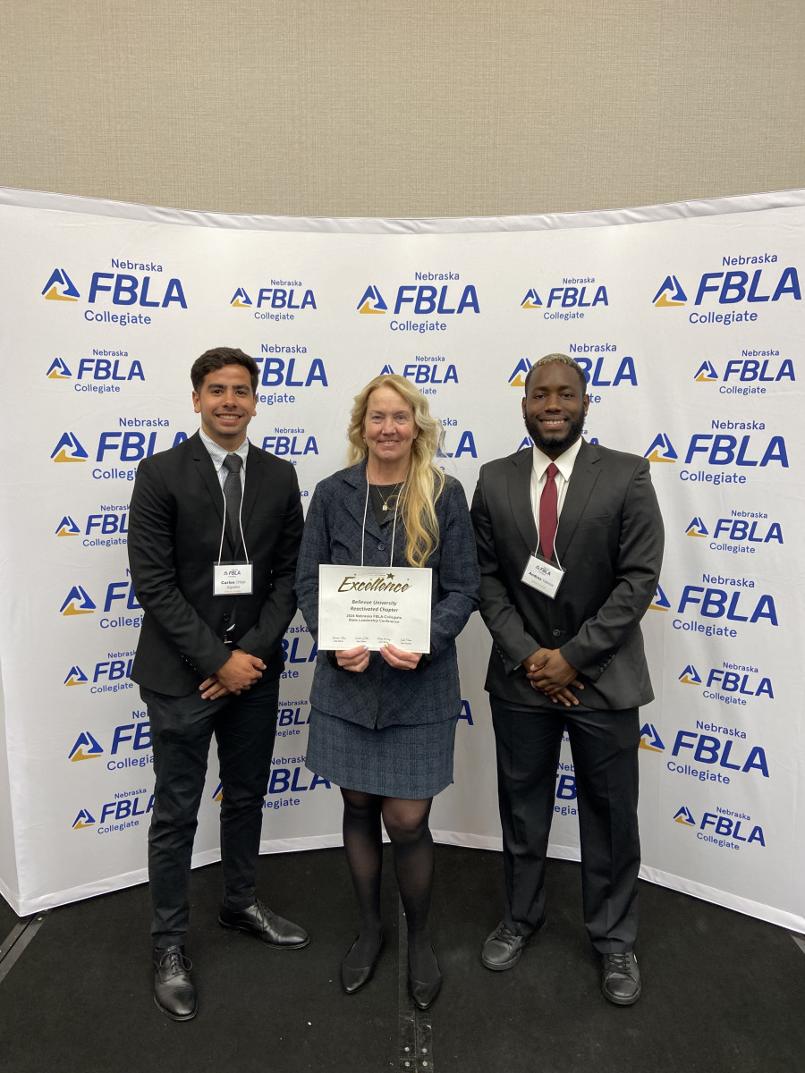 Bellevue Students Place at FBLA-Collegiate Conference