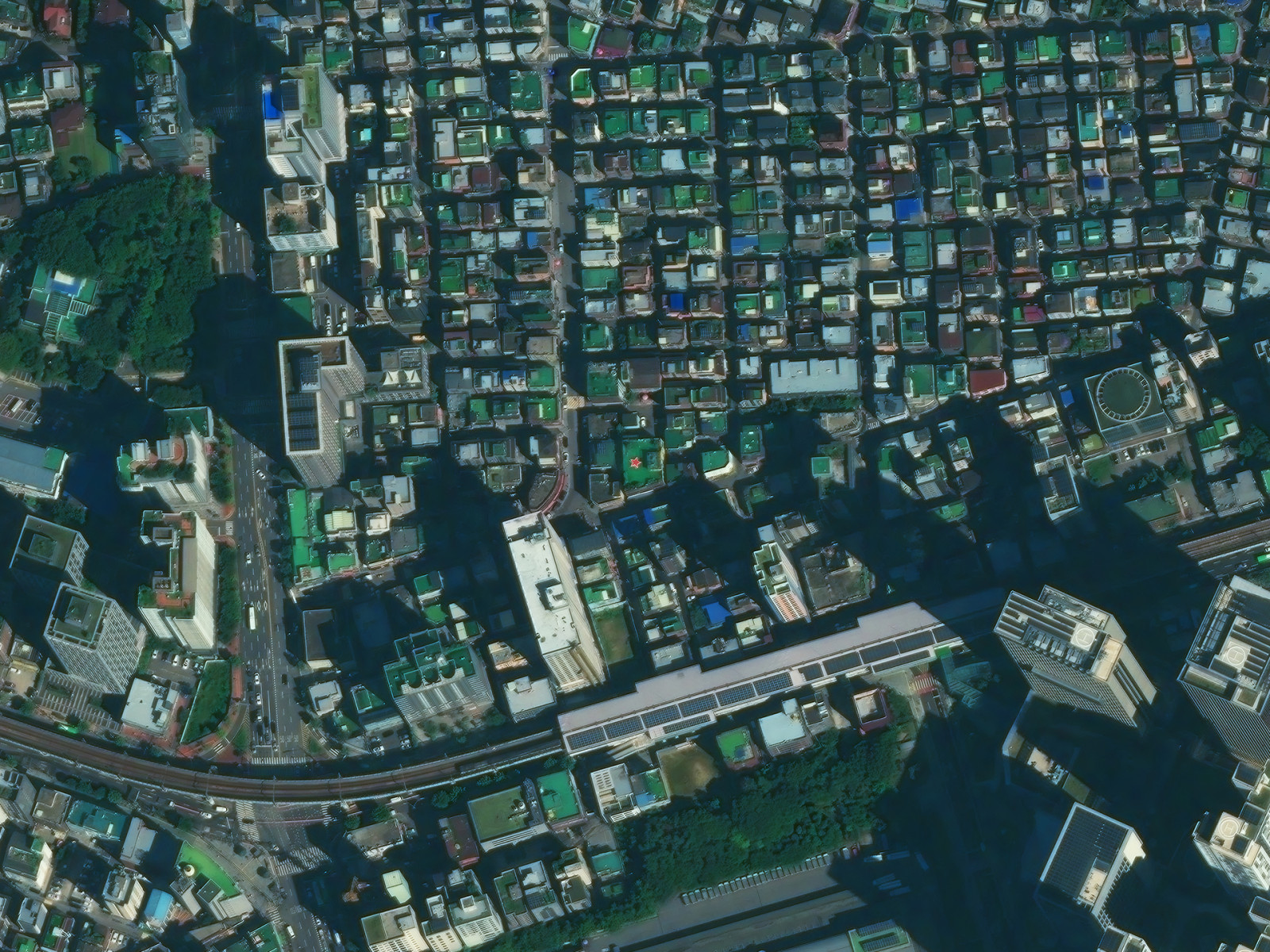 Heineken® drops social spaces from space to tackle urban isolation