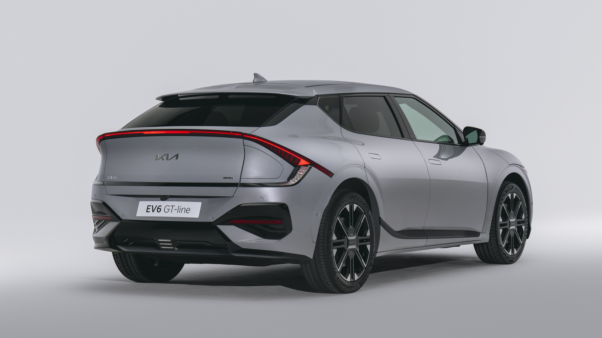 Vernieuwde Kia EV6: dynamische elektrische crossover leverbaar vanaf € 44.995,-