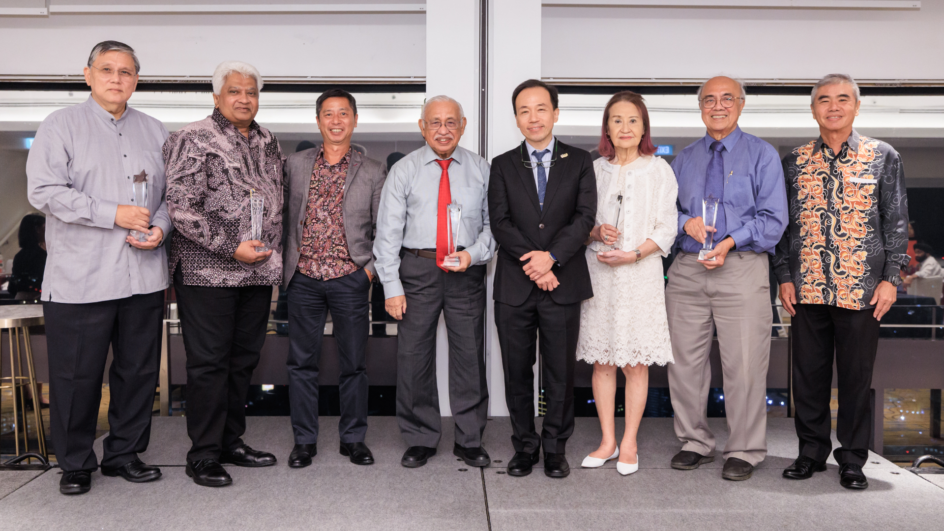 NUS FASS honours alumni for their profound impact on community and nation