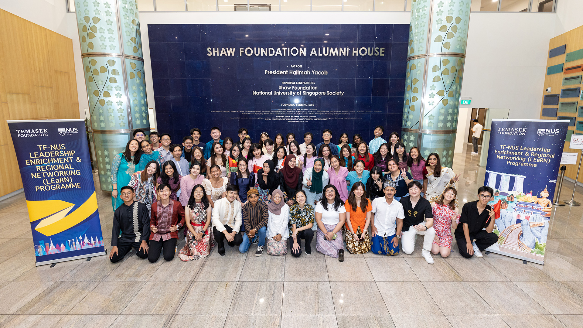 Gaining fresh perspectives on leadership and sustainability in ...