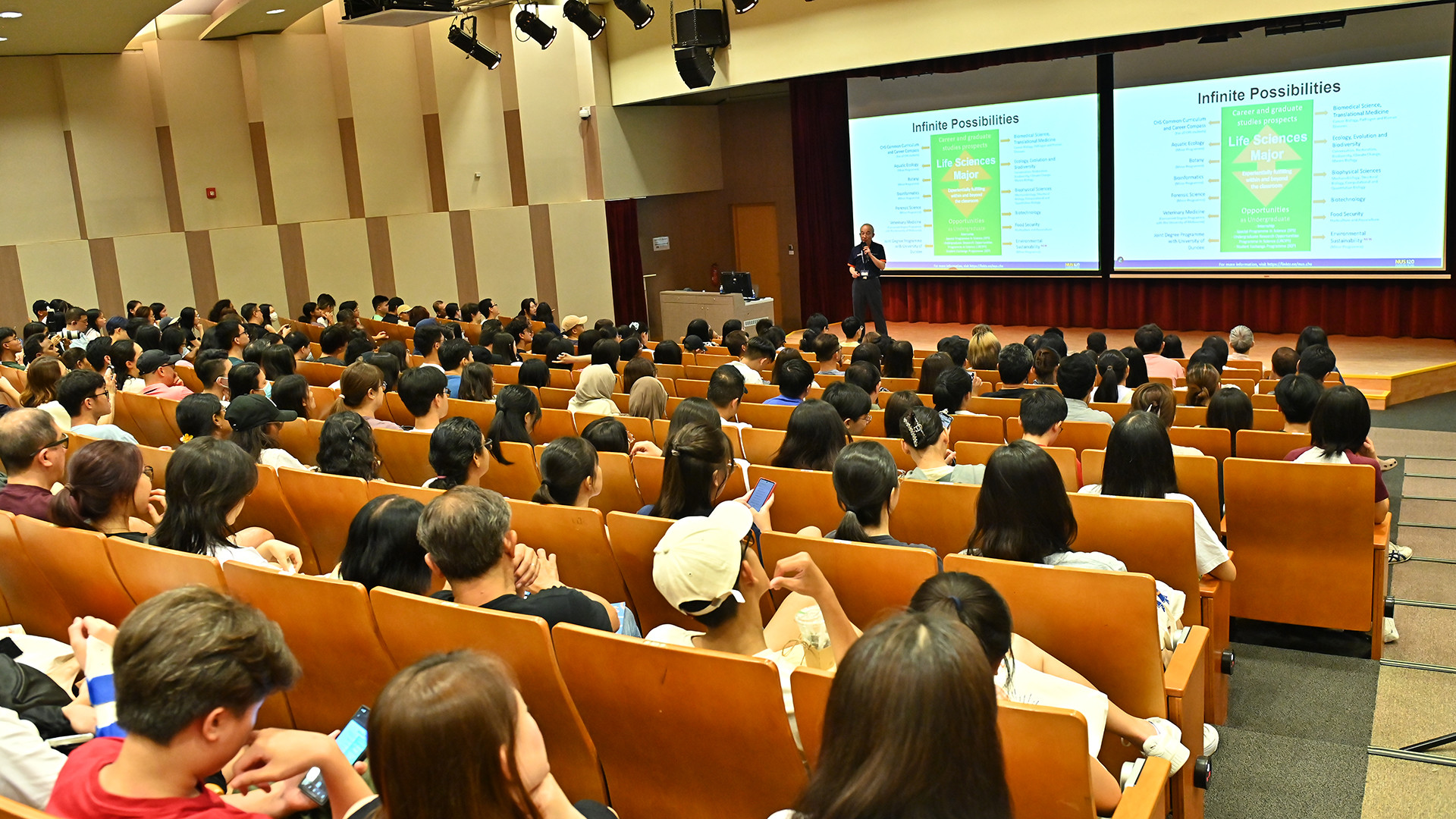 NUS120 Open House brings enthusiastic crowds to NUS campuses