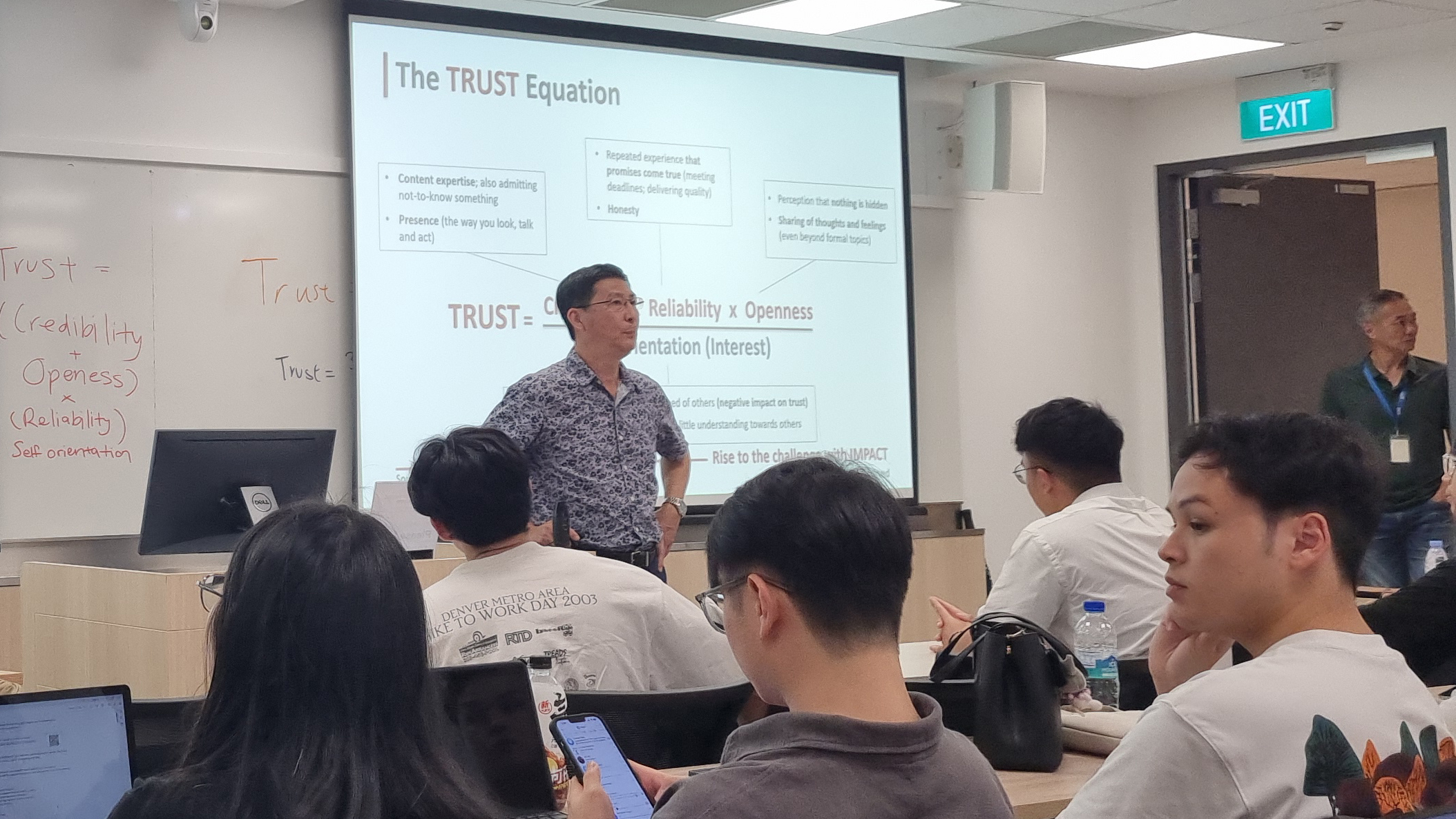 Business leadership course brings life lessons into the classroom