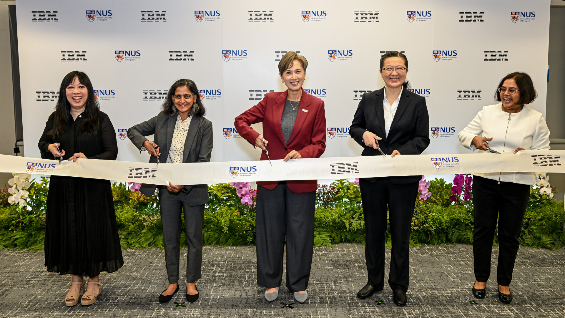 Boosting AI and quantum research – NUS and IBM launch Research and ...