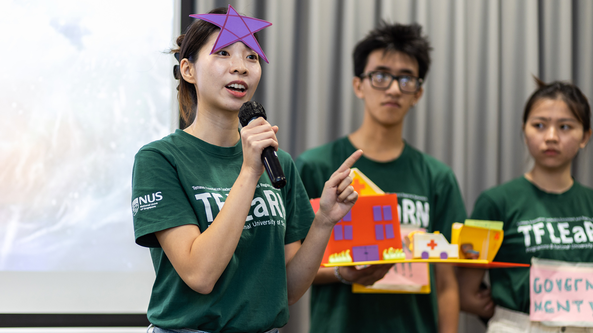 Gaining fresh perspectives on leadership and sustainability in ...