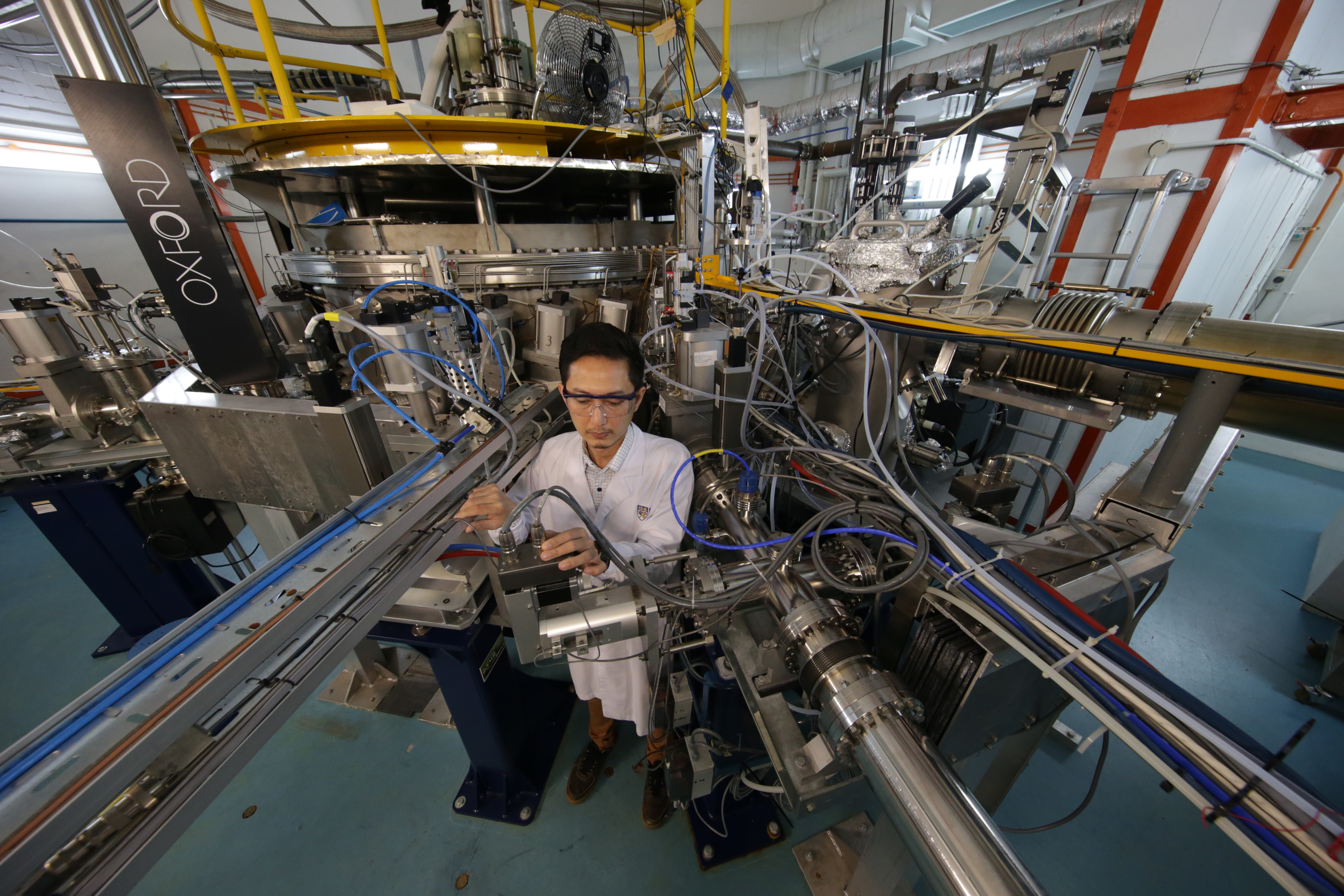 NUS and NRF launch National Synchrotron Programme and International Synchrotron Access ...