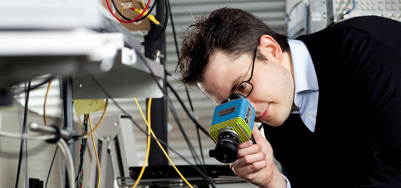 Adolf-Messer-Preis für Physiker Stefan Breuer