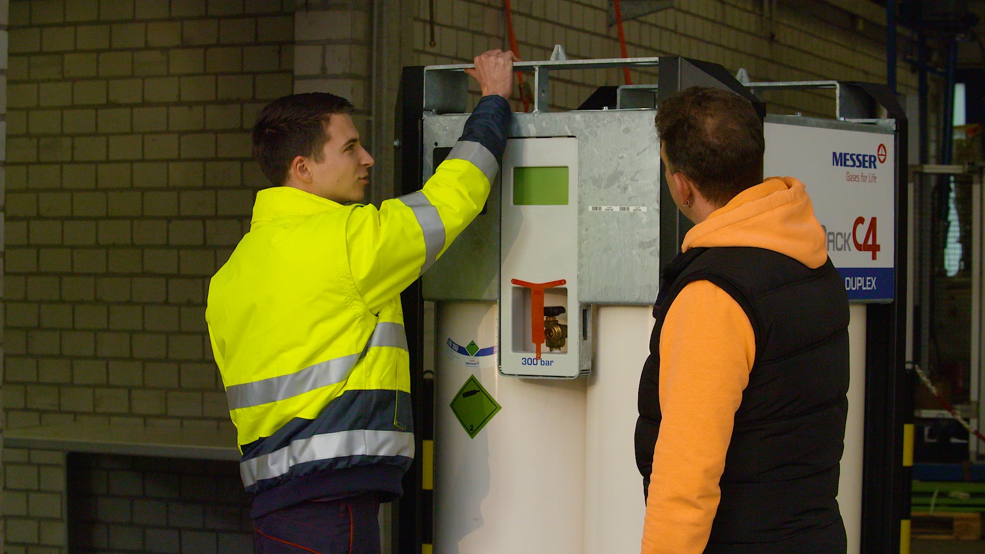 Messer erklärt den richtigen Umgang mit dem MegaPack C