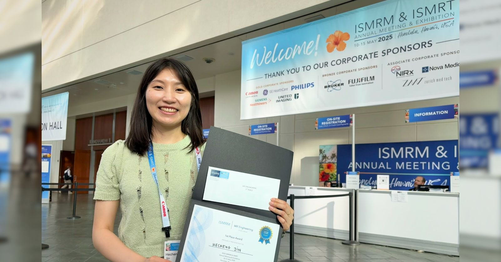 Hecheng Jin Wins First Place Poster Award at International MRI Conference