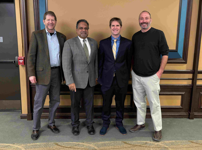 Beschorner receives Provost’s Award for Diversity in the Curriculum
