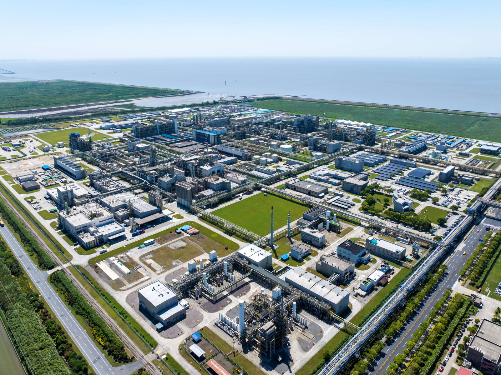 Covestro plans to invest in new world-scale MDI train in China and ...