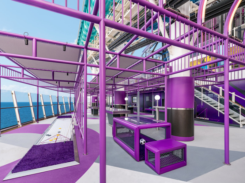 All-New Norwegian Aqua Arrives To New York City For Her Official U.S. Debut