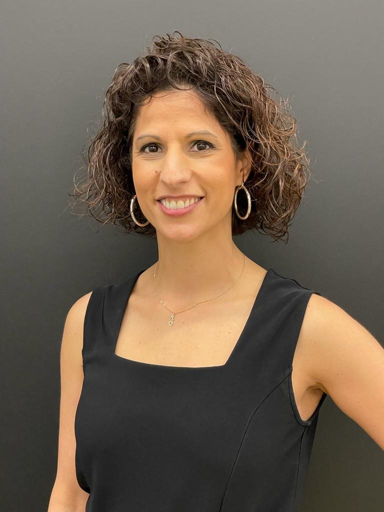 Biography - Julie Valeriote