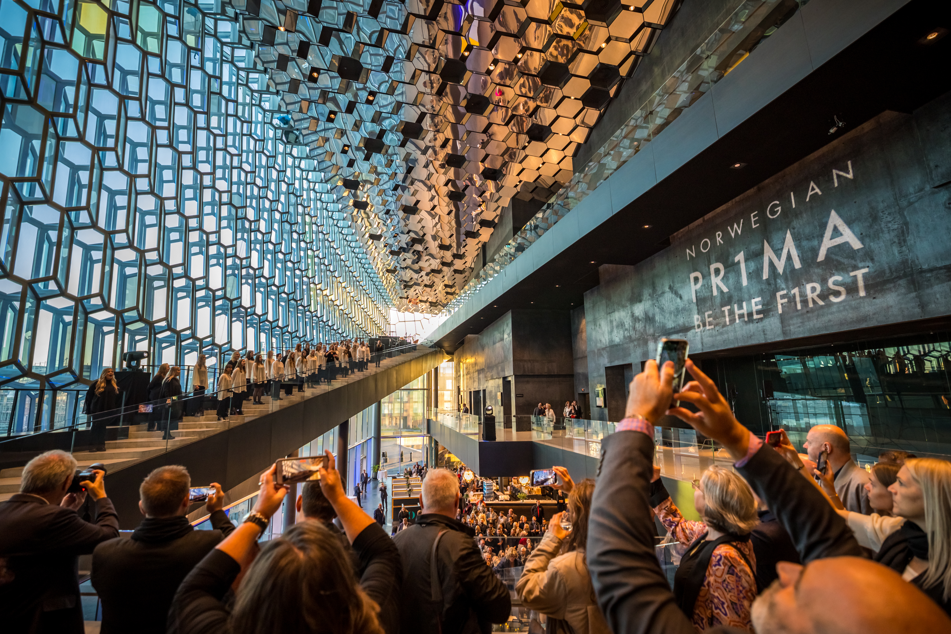 Norwegian Cruise Line Officially Welcomes Leading-Edge Norwegian Prima