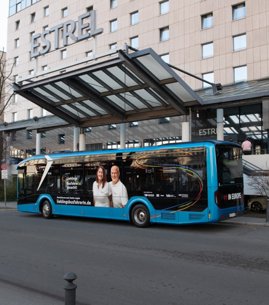 Bus2Bus 2024 in Berlin: MAN Truck & Bus zeigt nachhaltige, sichere und ...