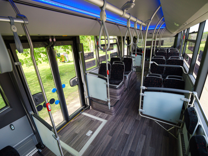 Bus2Bus 2024 in Berlin: MAN Truck & Bus zeigt nachhaltige, sichere und ...