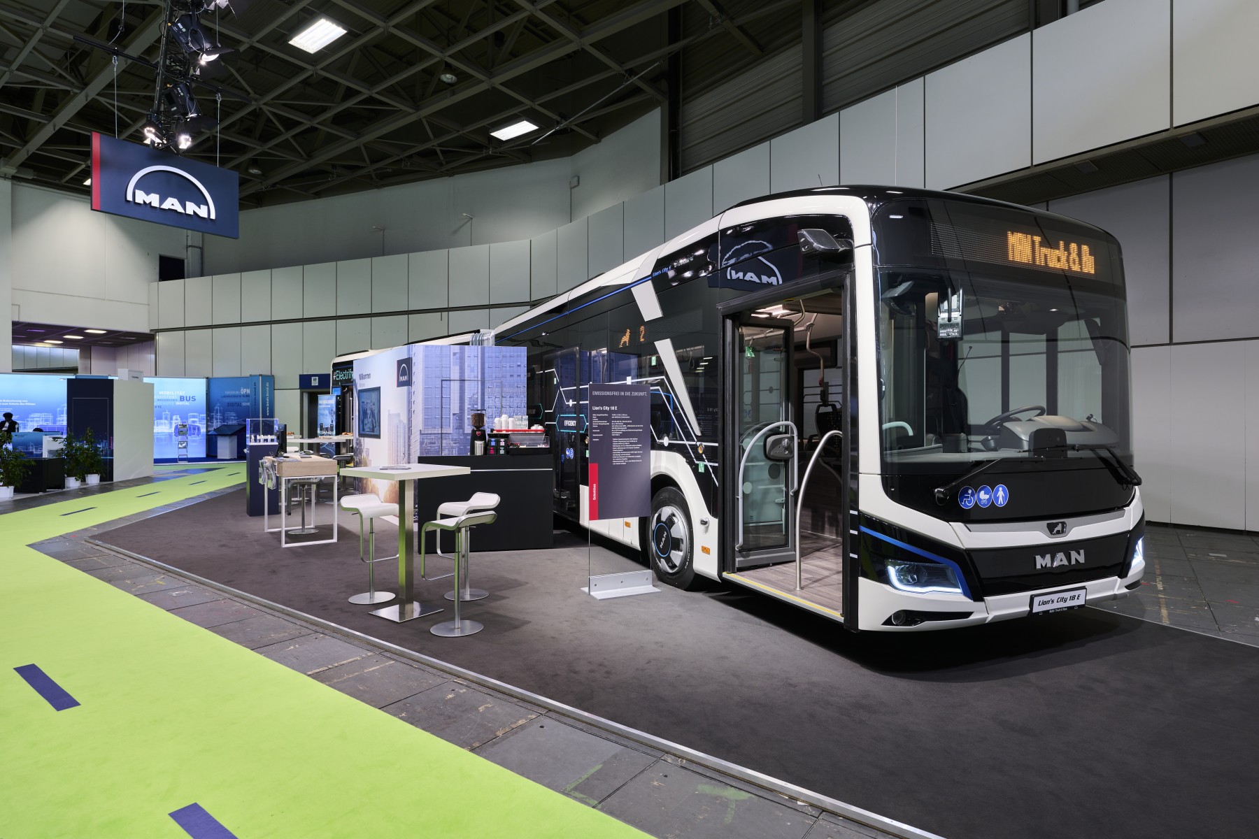 Voller Erfolg für MAN Truck & Bus Deutschland auf der Bus2Bus in Berlin