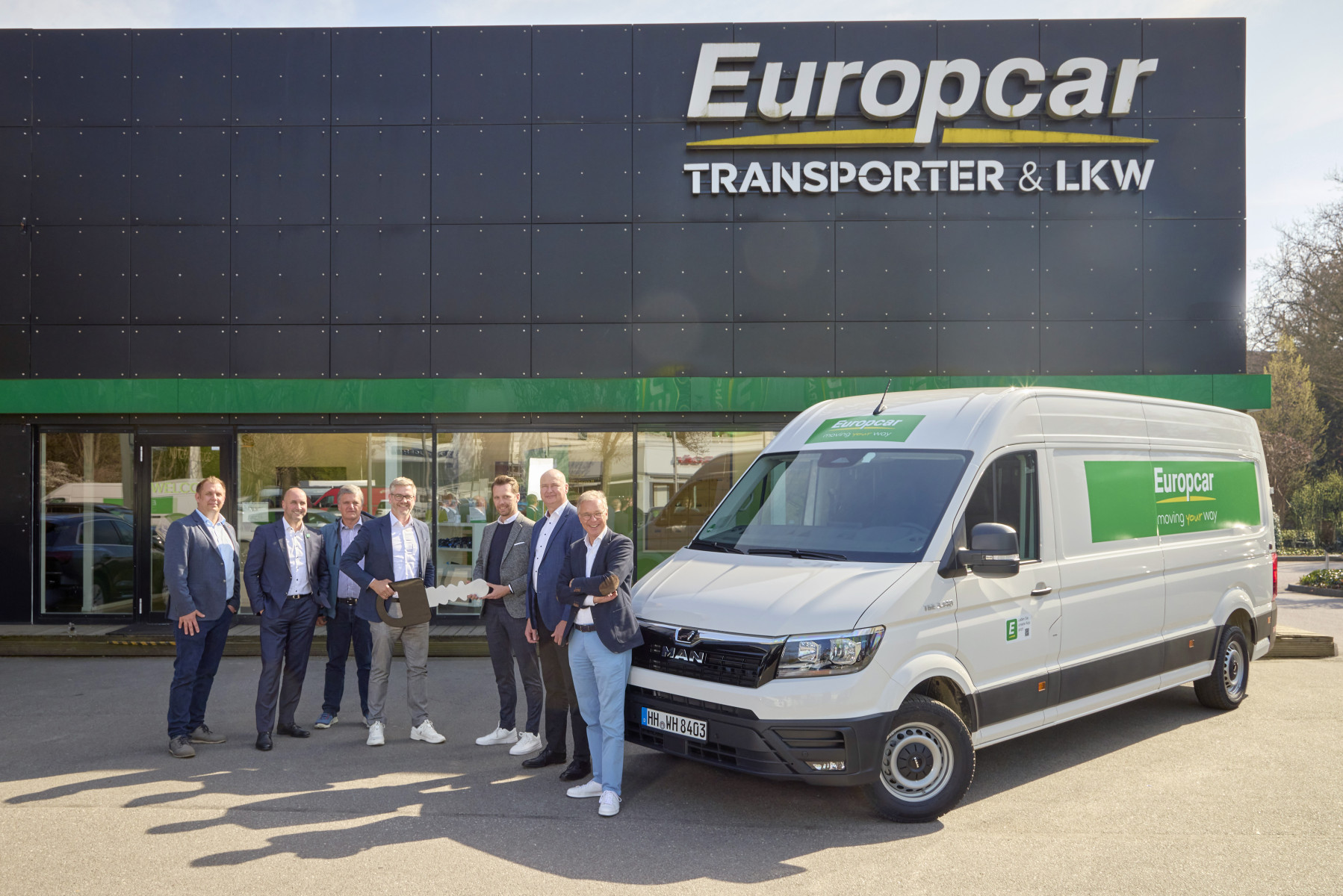 Europcar setzt weiter auf MAN und bestellt 350 neue Transporter für ...