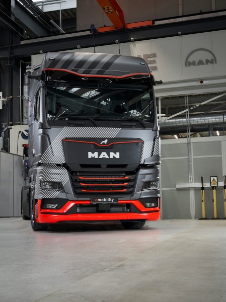 MAN accelerates change to zero-emission drive systems