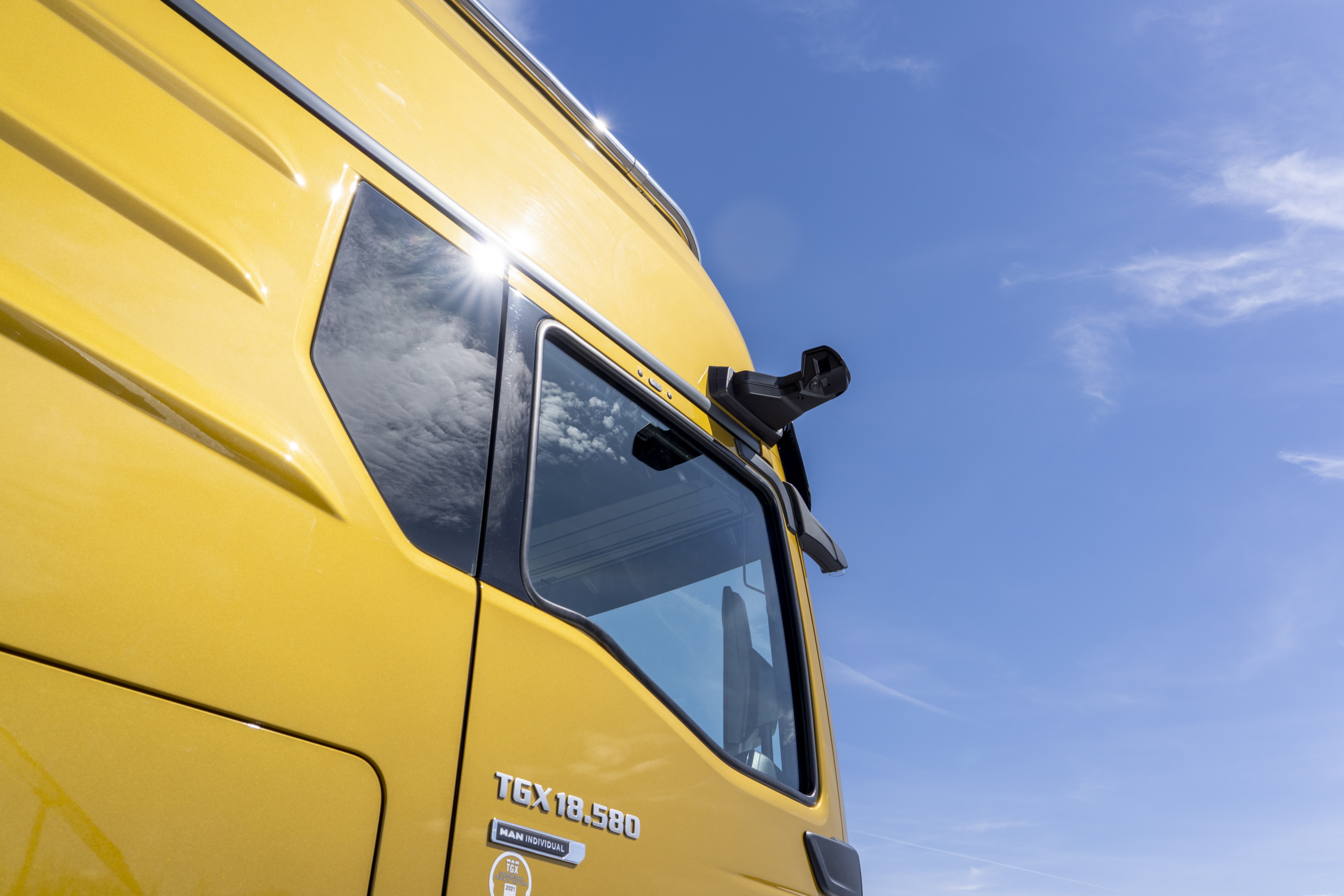 More supportive, more efficient, more digital: New features see new MAN ...