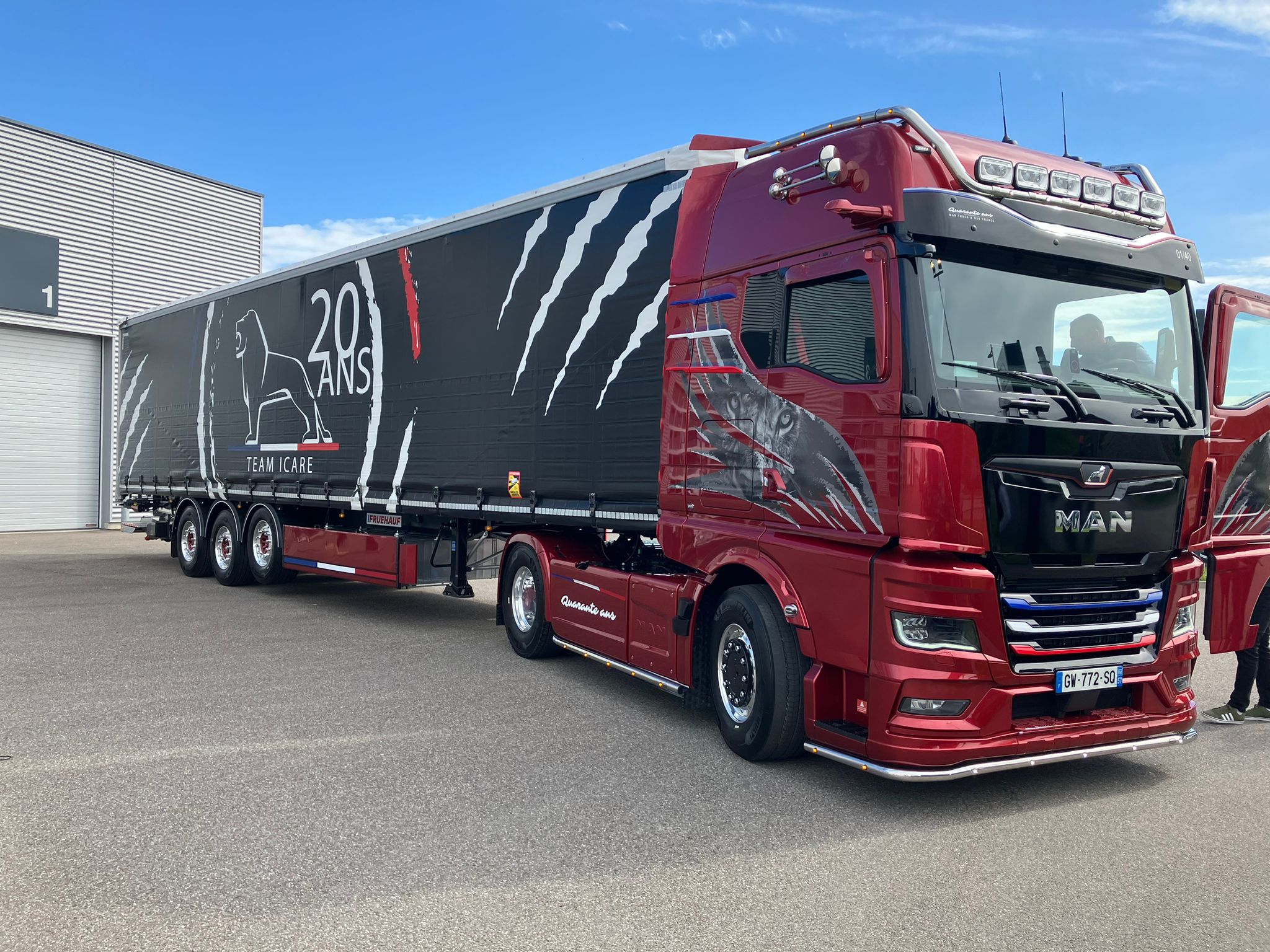 L’édition spéciale des 40 ans de MAN en France pour les Transports Icare