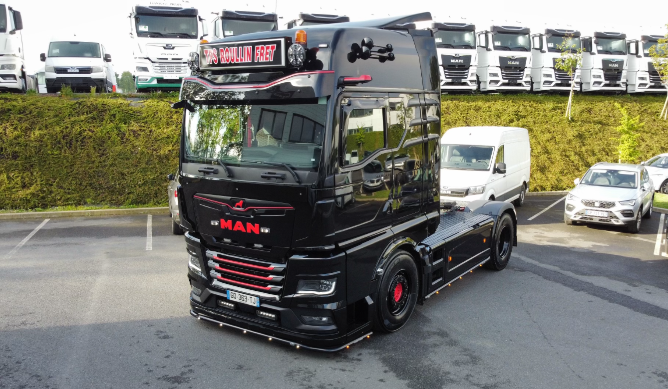 Un MAN TGX Lion Individual S pour les Transports Roullin Fret