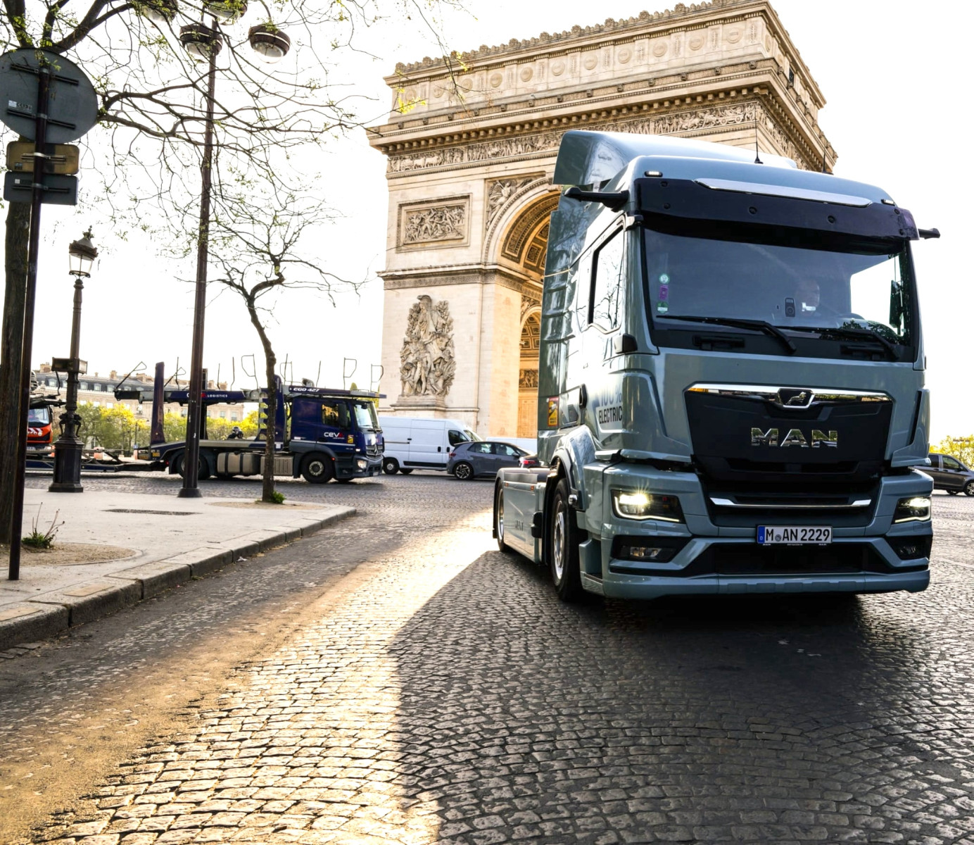 À bord d’un camion électrique MAN de Paris à Berlin