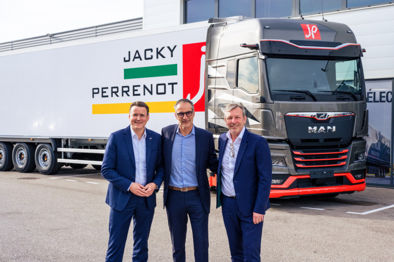 Le groupe Jacky Perrenot réceptionne le premier camion électrique MAN ...