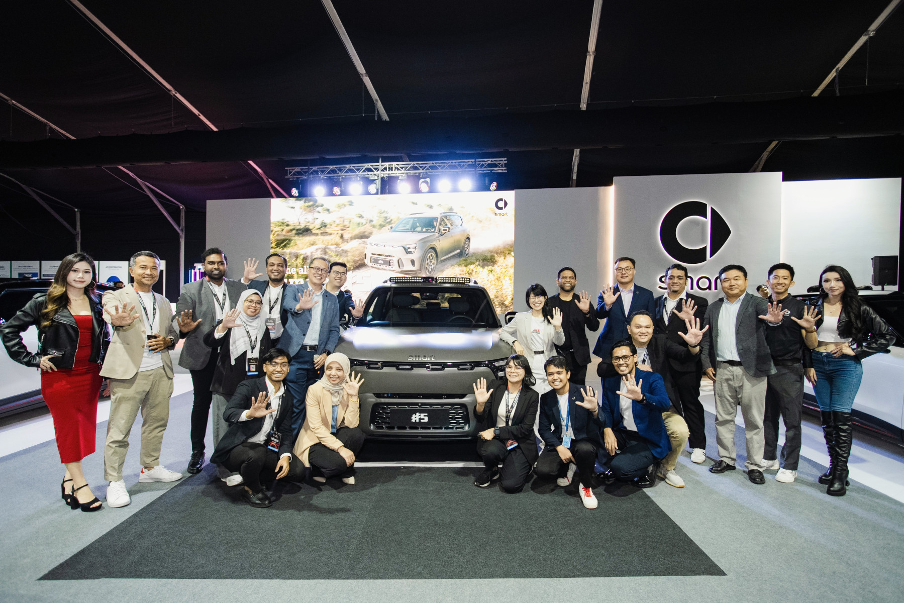 smart Expands Product Portfolio in Right-Hand Drive Markets #5 Launches ...