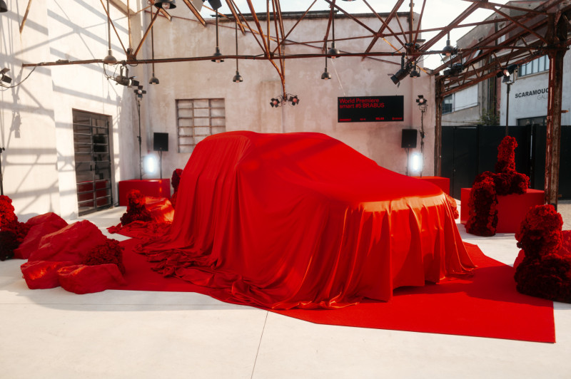 Made to Stand Out: World Premiere of the smart #5 BRABUS