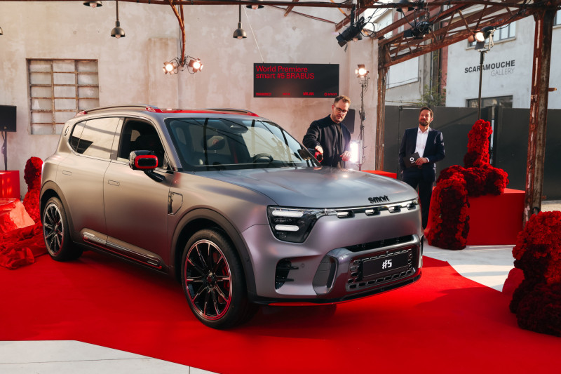 Made to Stand Out: World Premiere of the smart #5 BRABUS