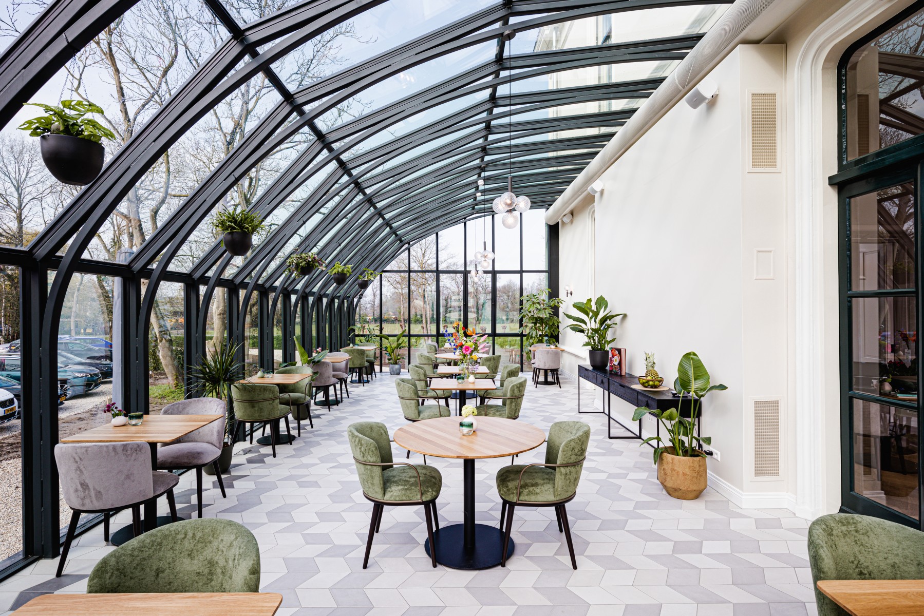 Hotel Flora Batava opent deuren voor gasten