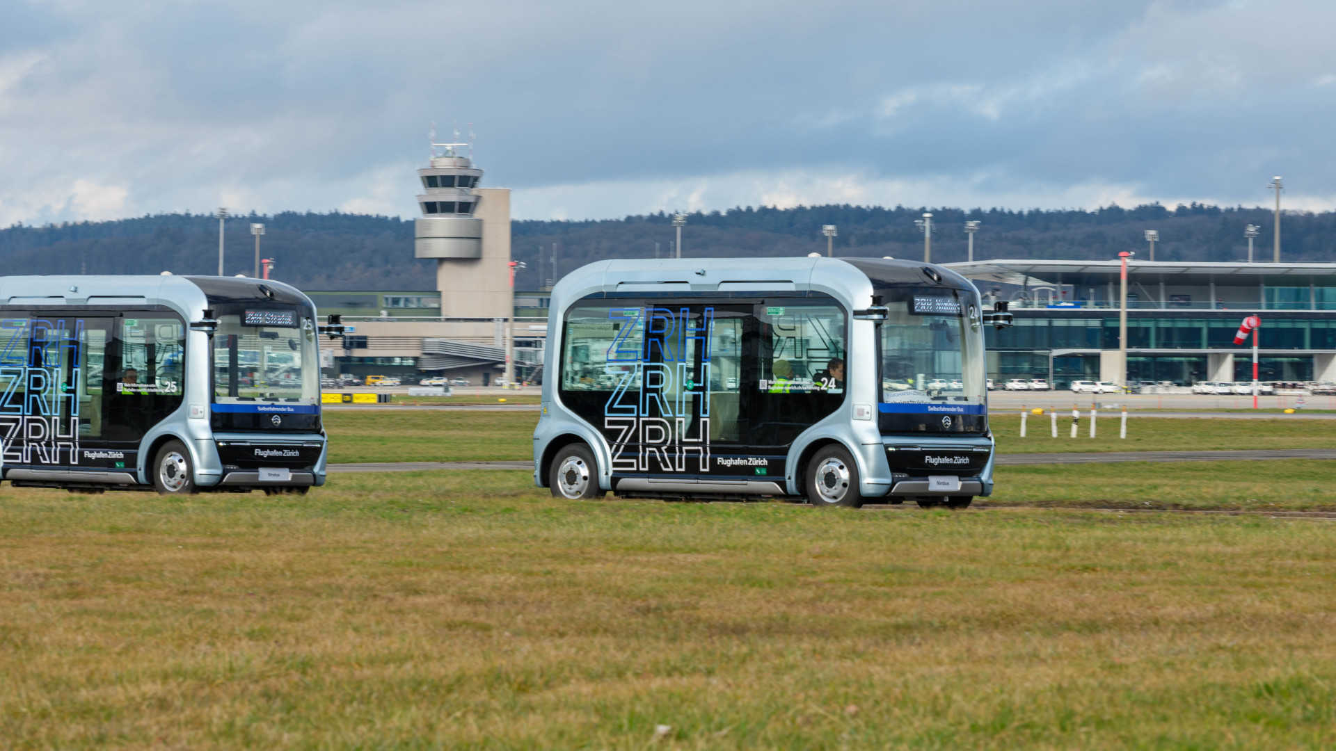 Autonomous shuttle buses reach level 3 – remote monitoring in preparation