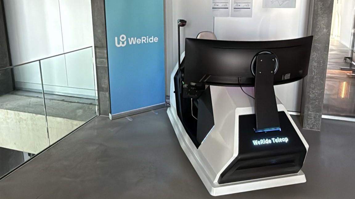 Autonomous shuttle buses reach level 3 – remote monitoring in preparation