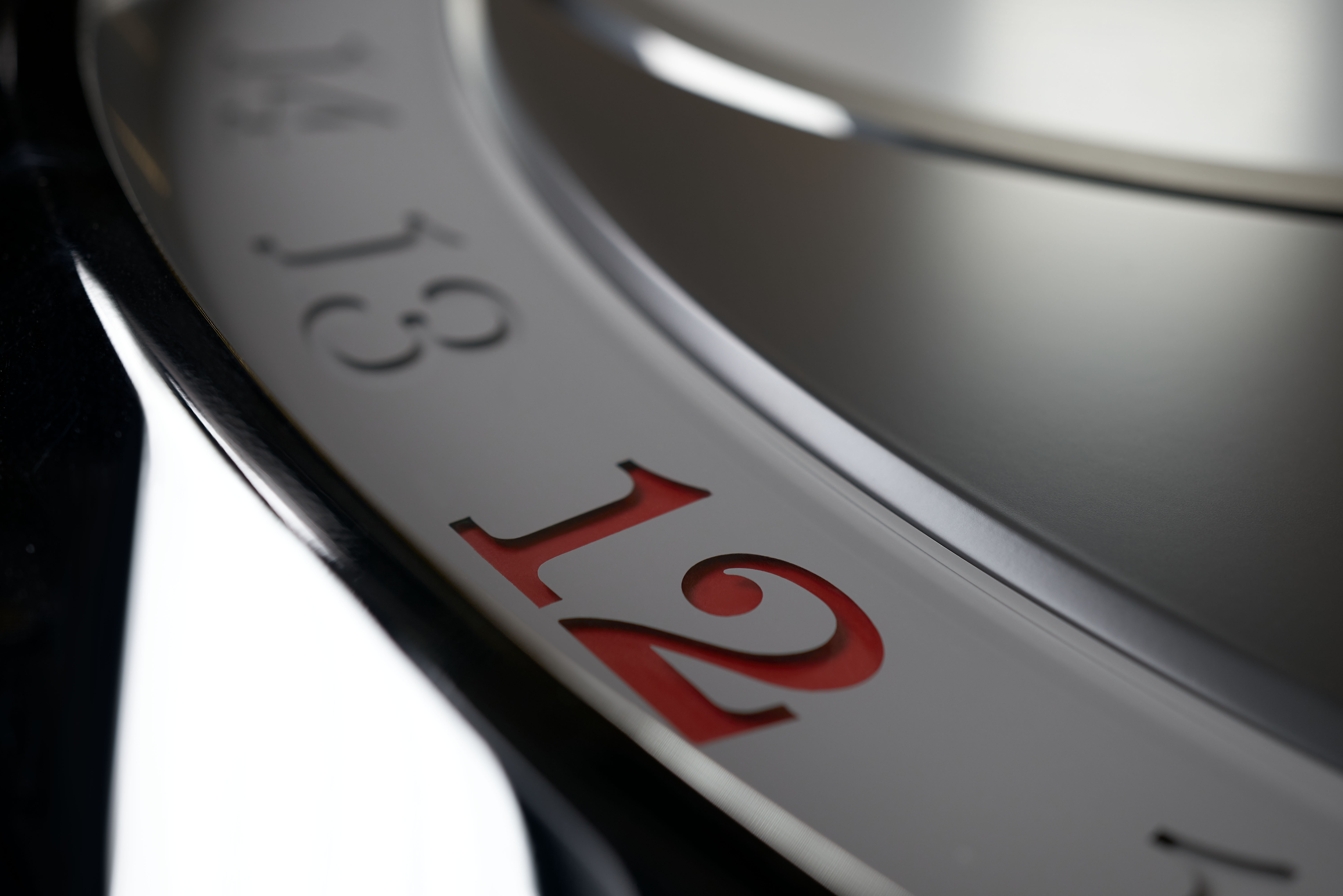 A giant watch in the heart of Milan